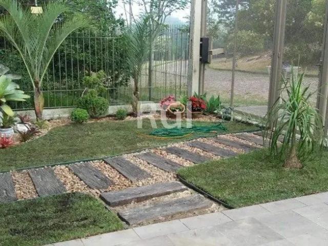 Casa para Venda 350m², 3 dormitórios, sendo 1 suites, 2 vagas Alto Teresópolis