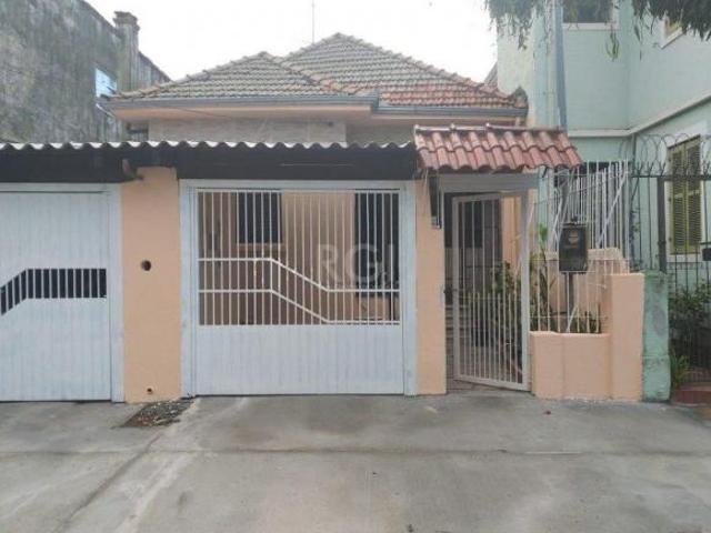 Casa para Venda 371.69m², 3 dormitórios, sendo 1 suites, 2 vagas Floresta
