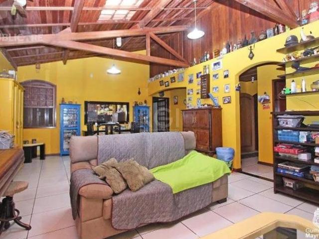 Casa para Venda 381m², 3 dormitórios, sendo 1 suites, 4 vagas Tristeza
