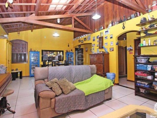 Casa para Venda 381m², 3 dormitórios, sendo 1 suites, 4 vagas Tristeza