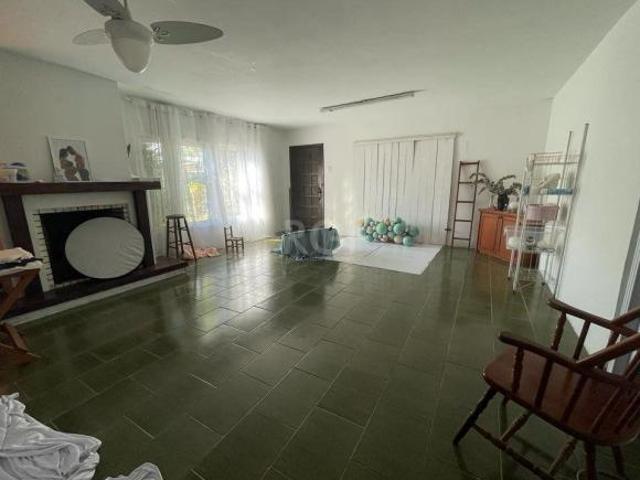 Casa para Venda 400m², 5 dormitórios, sendo 3 suites, 4 vagas Ipanema PORTO ALEGRE /RS