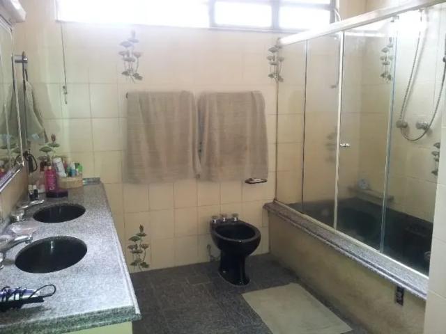 Casa para Venda 400m², 3 dormitórios, sendo 1 suites, 2 vagas Cristal
