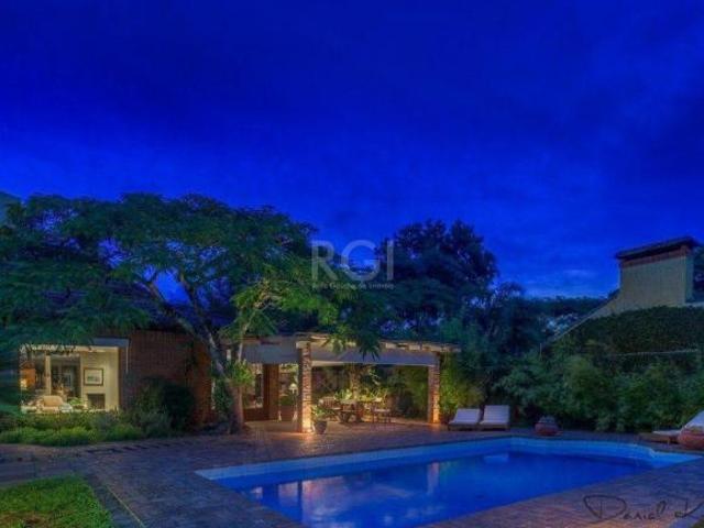Casa para Venda 418m², 5 dormitórios, sendo 1 suites, 6 vagas Tristeza