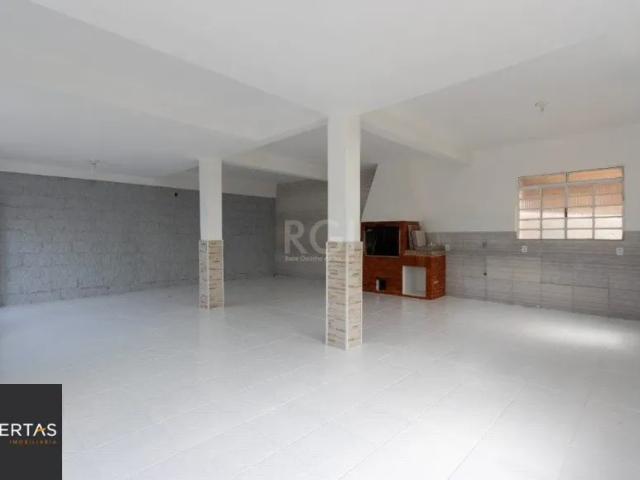 Casa para Venda 454.7m², 5 dormitórios, sendo 1 suites, 8 vagas Teresópolis