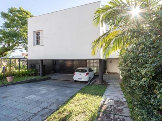 Casa para Venda 470m², 3 dormitórios, sendo 1 suites, 6 vagas Nonoai