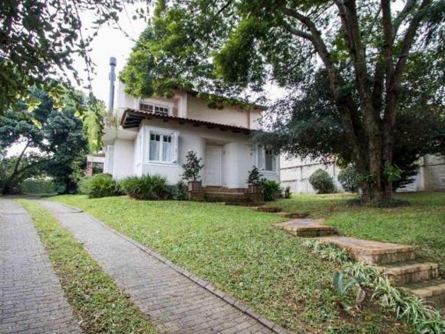 Casa para Venda 489m², 4 dormitórios, sendo 2 suites, 3 vagas Cristal