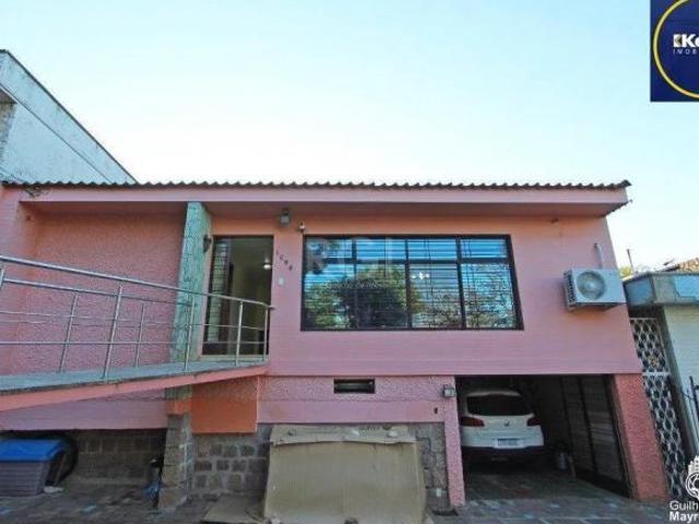 Casa para Venda 500m², 5 dormitórios, sendo 2 suites, 5 vagas Menino Deus