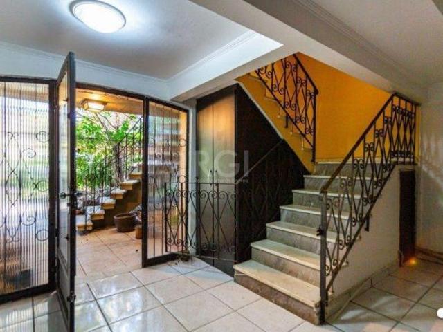 Casa para Venda 500m², 3 dormitórios, sendo 3 suites, 4 vagas Vila Ipiranga