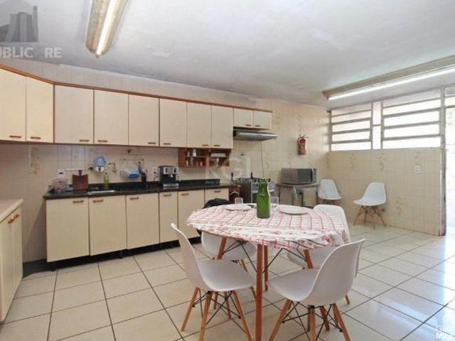 Casa para Venda 526.64m², 4 dormitórios, sendo 2 suites, 4 vagas Teresópolis