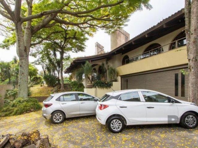 Casa para Venda 645m², 4 dormitórios, sendo 4 suites, 11 vagas Tristeza