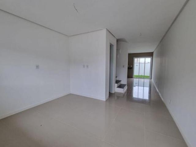 Casa para Venda 75m², 2 dormitórios, 2 vagas Guarujá
