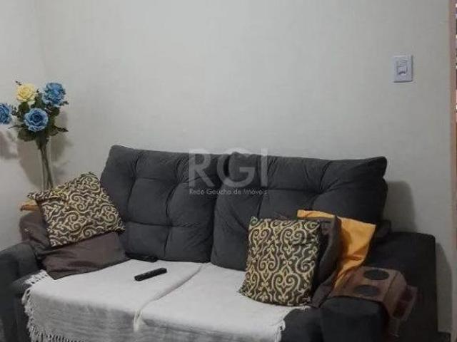 Casa para Venda 80m², 2 dormitórios, 4 vagas Lami