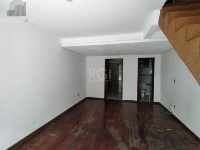 Casa para Venda 98m², 2 dormitórios, 2 vagas Alto Petrópolis