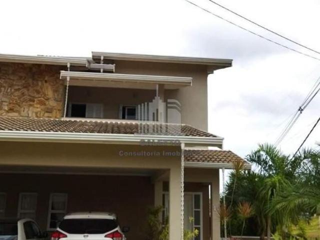 Casa para venda com área gourmet e churrasqueira, condomínio muito agradável com quadras de Beach Te