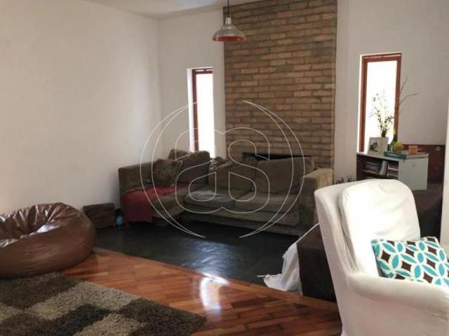 CASA PARA VENDA COM GARAGEM ESPAÇOSA NO BROOKLIN 10X38,5