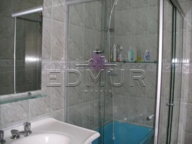 CASA para VENDA com 184m² no bairro Vila Metalúrgica com 3 quartos e 2 vagas. Santo André, SP