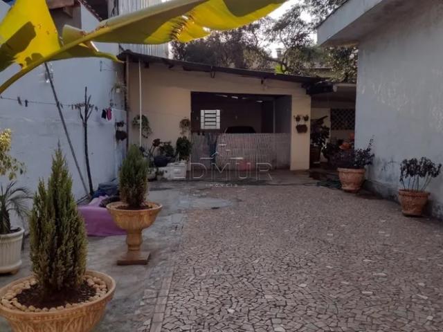 CASA para VENDA com 1000m² no bairro Vila Homero Thon com 3 quartos e 10 vagas. Santo André, SP