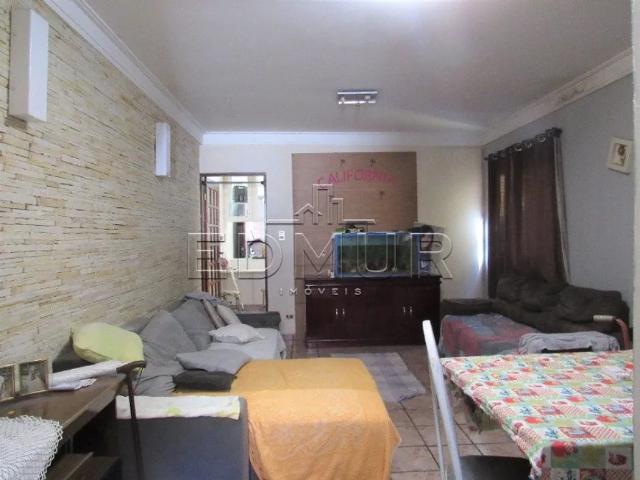 CASA para VENDA com 127m² no bairro Jardim Las Vegas com 2 quartos e 2 vagas. Santo André, SP