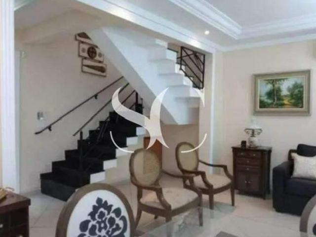 Casa para venda com 200 m²,no bairro do Campo Grande em Santos/SP