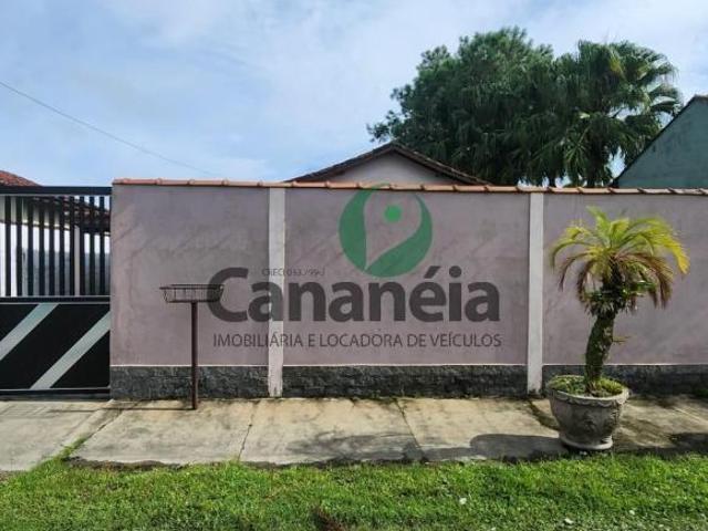 Casa para venda com 2 dormitórios no Bairro Retiro das Caravelas em Cananéia/SP