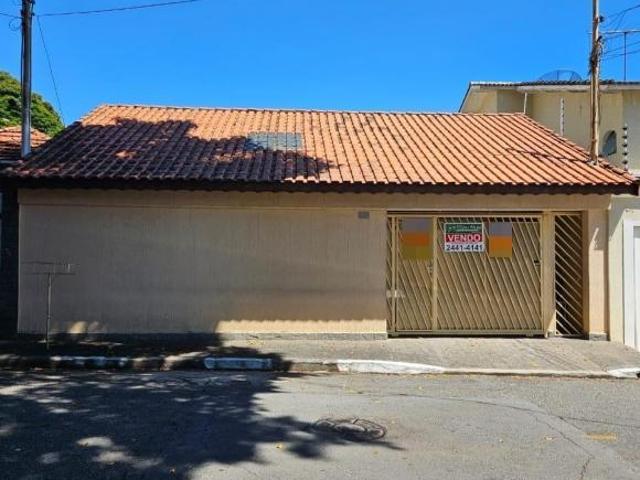 Casa para venda com 2 dormitórios, vaga para até 4 carros e 2 banheiros, Jardim Maia, Guarulhos, SP