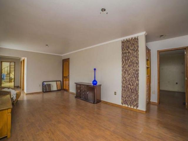 Casa para venda com 352 m² de área privativa no bairro Menino Deus em Porto Alegre/RS