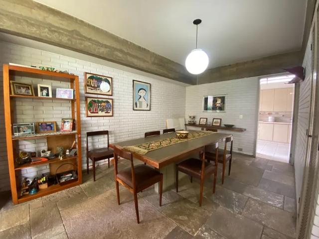 Casa para venda com 300 metros quadrados com 5 quartos em Pinheiros São Paulo SP