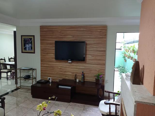 Casa para venda com 332 metros quadrados com 3 quartos em Atuba Pinhais PR