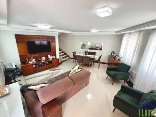 Casa para venda, com 3 dormitórios, sendo 3 suítes, 5 vagas de garagem no bairro Bela Vista, Osasc