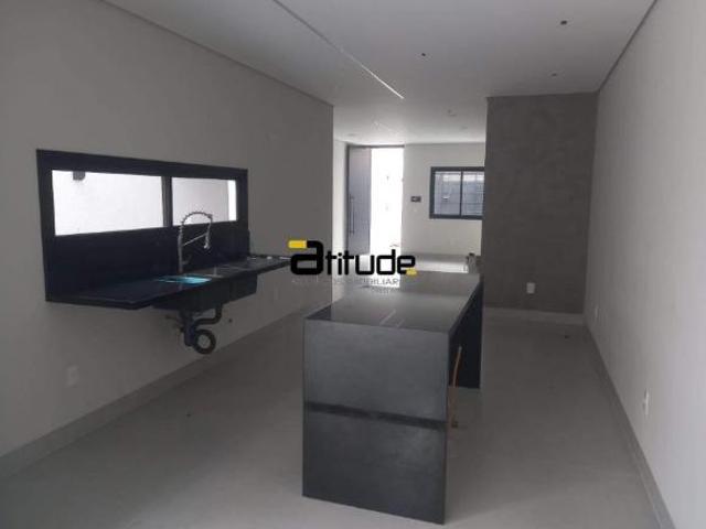 CASA PARA VENDA COM 3 SUÍTES E 2 VAGAS ALDEIA DE BARUERI
