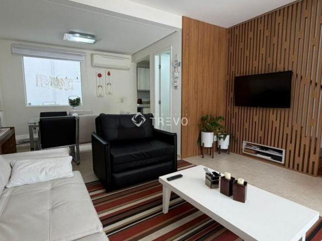 Casa para venda com 3 quartos, 2 banheiros, 1 vaga e 95m²