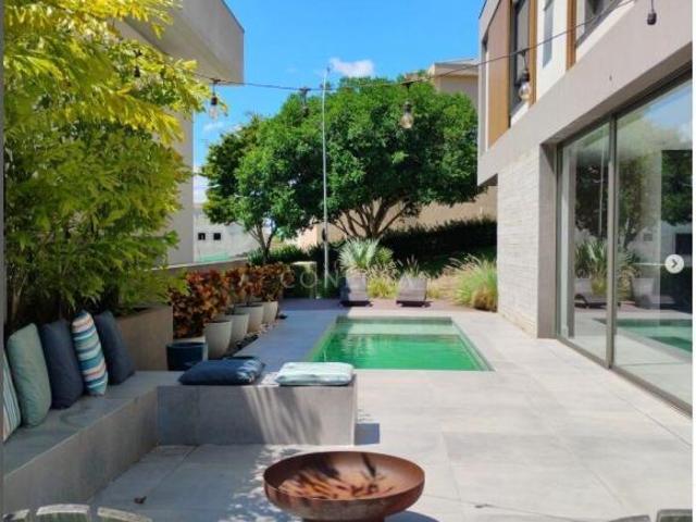 Casa para Venda com 3 Quartos no Gênesis 2