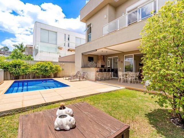 Casa para Venda com 3 Quartos no Itahyê
