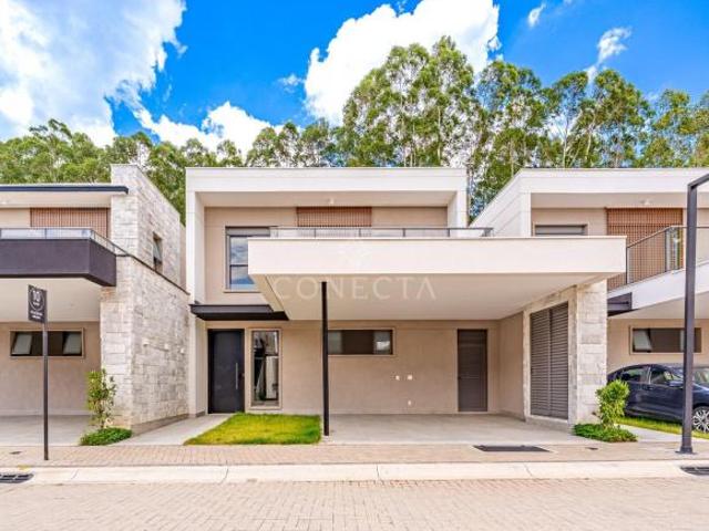 Casa para Venda com 3 Quartos no Singular