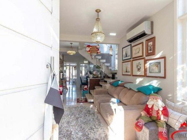 Casa para Venda com 4 dormitórios no bairro Hípica