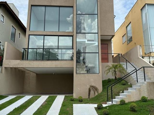 Casa para venda com 4 dormitórios na granja Viana Cotia/SP
