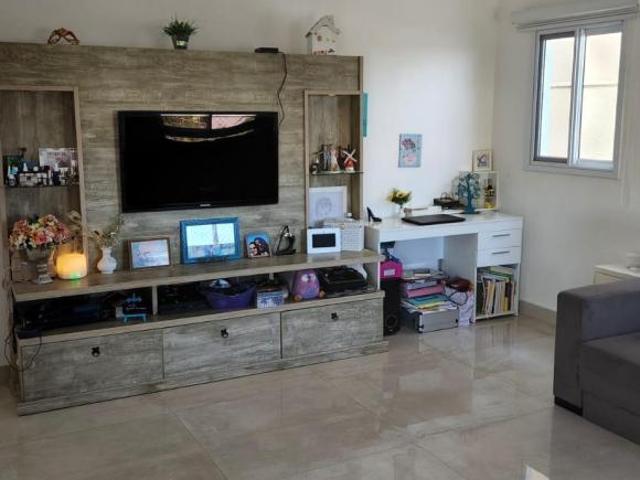 Casa para venda com 4 suítes no Condomínio Aruã Brisas em Mogi das Cruzes