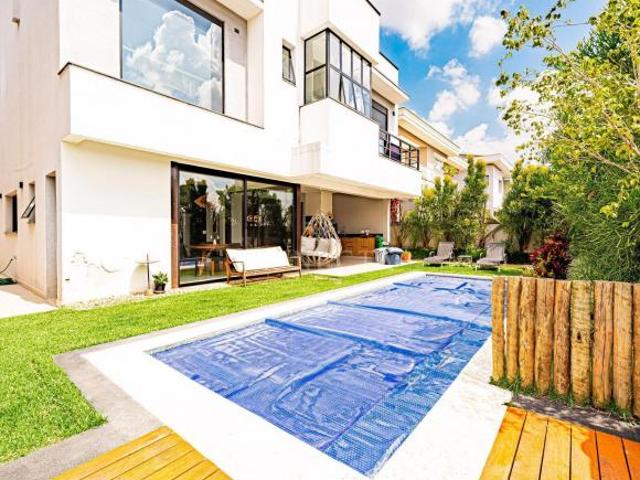Casa para Venda com 4 Quartos no Gênesis 1