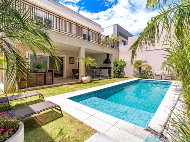 Casa para Venda com 4 Quartos no Gênesis 2