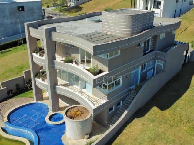 Casa para Venda com 5 Quartos no Gênesis 2