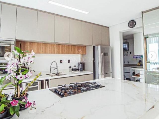 Casa para Venda com 5 Quartos no Itahyê