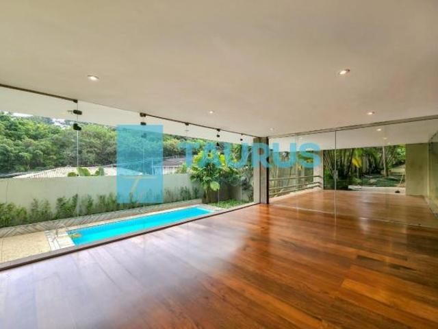 Casa para venda comprar ou alugar com quartos, 8 vagas no Morumbi, São Paulo SP
