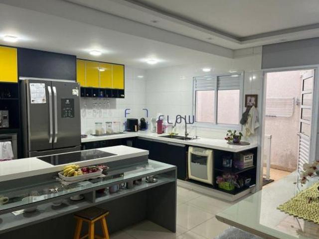 Casa Para Venda Cambuci, 3 Quartos, 3 Suítes, 4 Vagas, 200m²
