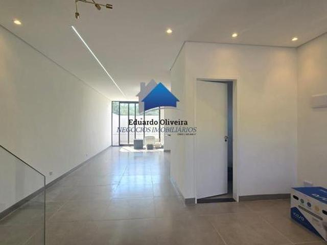 Casa para Venda de 3 dormitórios 2 vagas Granja Viana