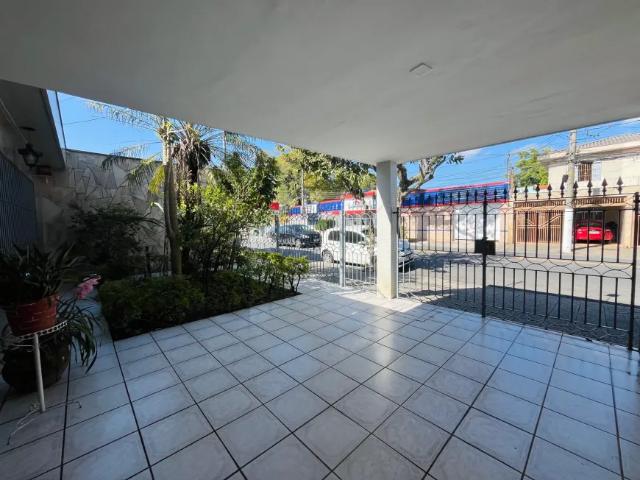 Casa para venda de 250 M² com 3 dormitórios na região Jardim Vila Formosa