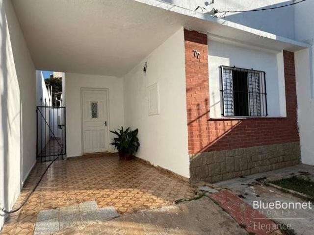 Casa para venda e aluguel em Anhangabaú de 106.00m² com 2 Quartos e 2 Garagens