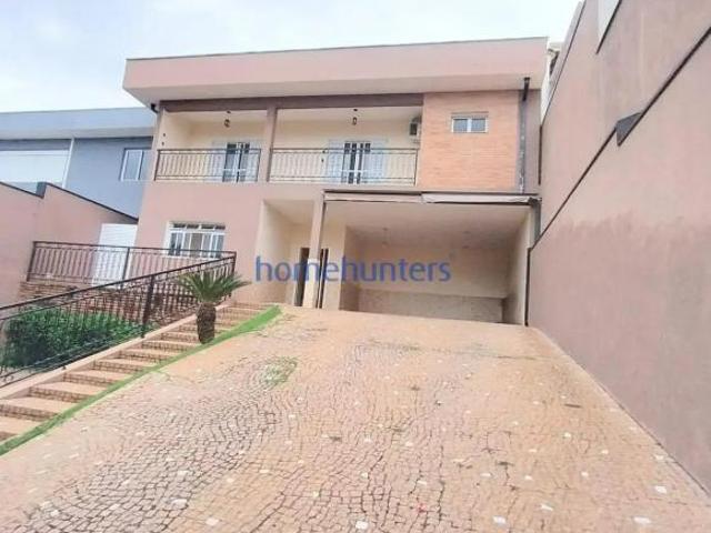 Casa para venda e aluguel em Bairro Das Palmeiras de 300.00m² com 4 Quartos, 4 Suites e 6 Garagens