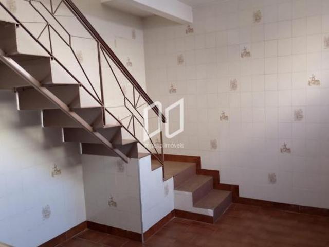 Casa para venda e aluguel em Centro de 135.00m² com 3 Quartos e 1 Garagem
