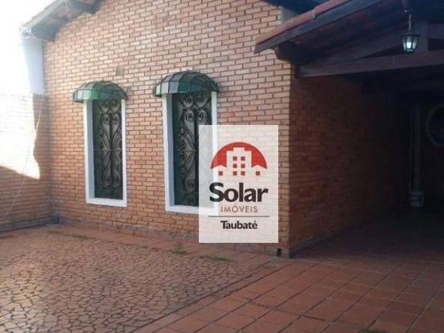 Casa para venda e aluguel em Centro de 171.00m² com 3 Quartos, 2 Suites e 5 Garagens
