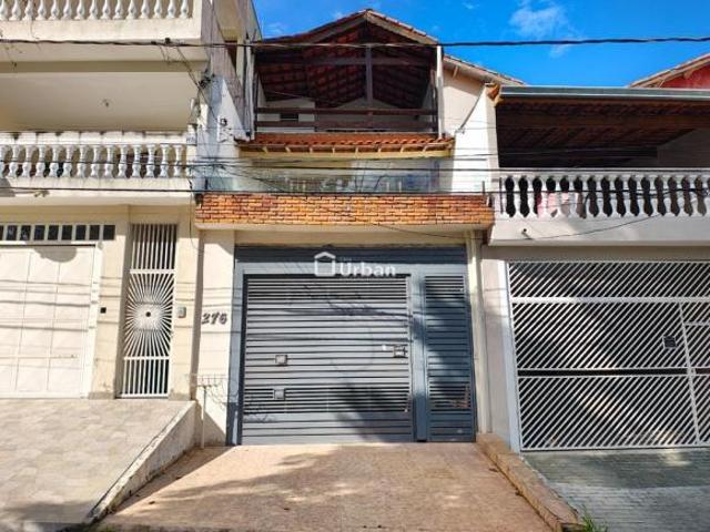 Casa para venda e aluguel em Centro de 183.00m² com 2 Quartos, 2 Suites e 2 Garagens